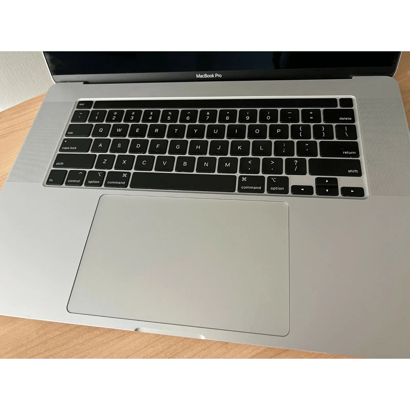 Refurbished MacBook Pro (16-inch, 2019)‎ - 2.3GHZ 8C Intel i9, RADEON ...